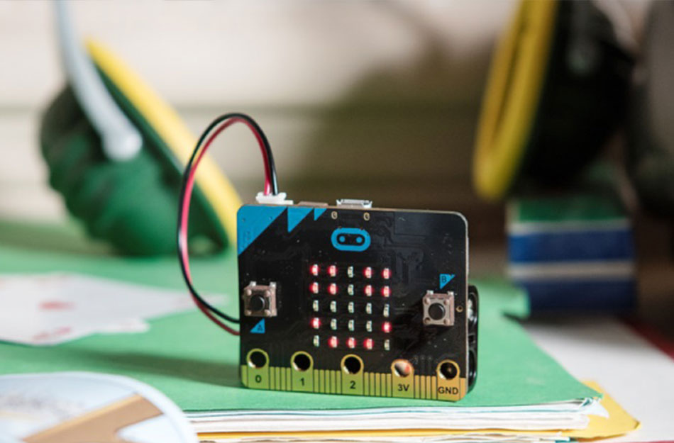 Connecting the BBC micro:bit with Nominet’s IoT Tools - Nominet